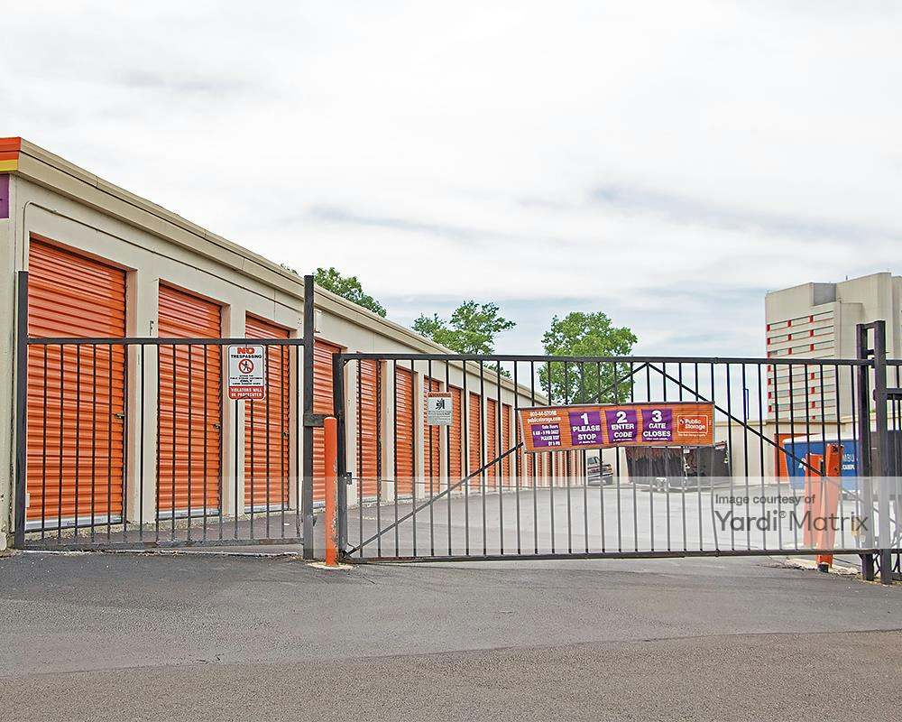 Public Storage - 786 Kinnear Road, Columbus – RentCafe