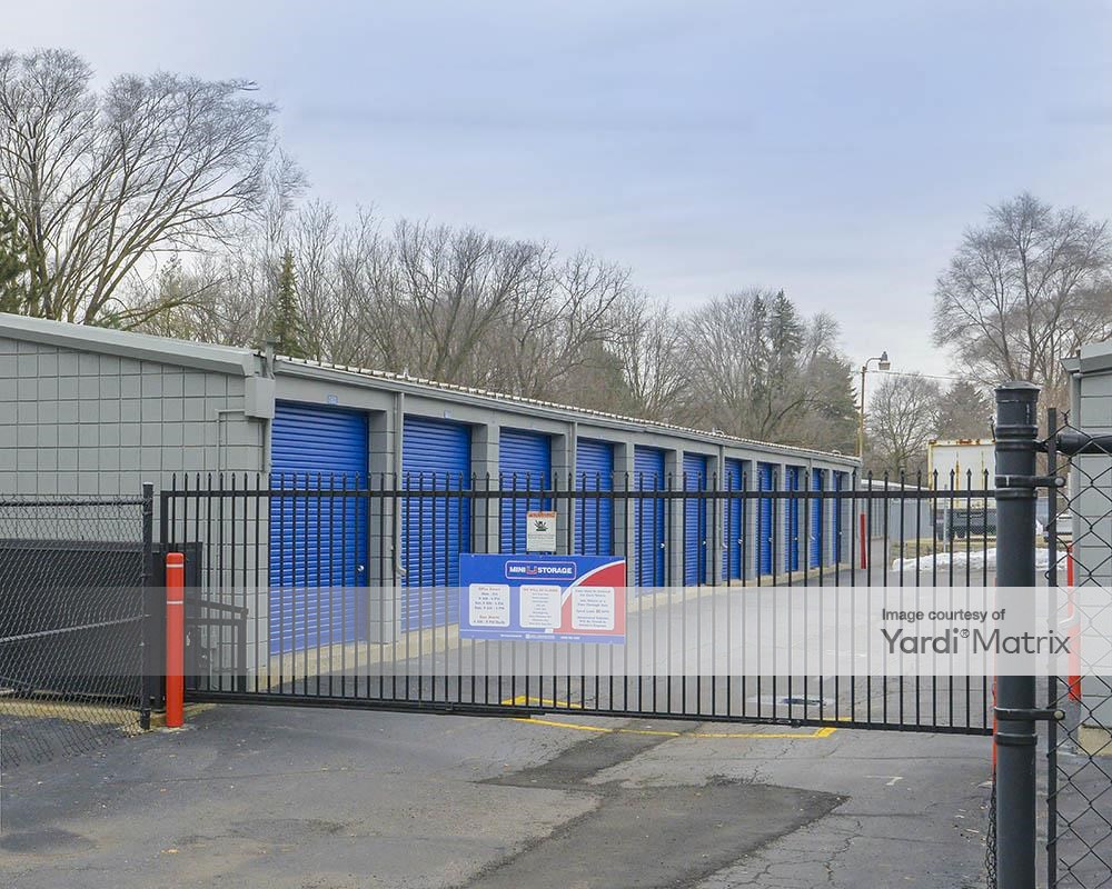 Mini U Storage - 32455 Eight Mile Road, Livonia – RentCafe Mini U Storage - 32455 Eight Mile Road, Livonia – RentCafe