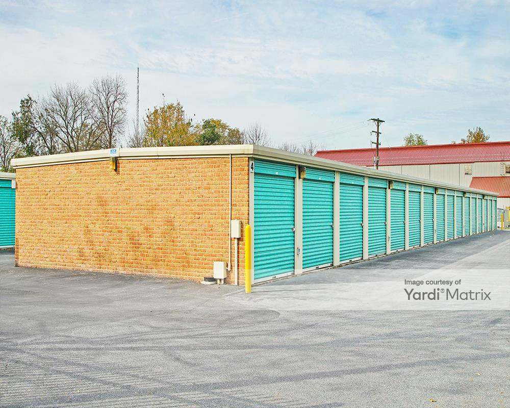 Outer Space Storage Park - 1551 Walnut Street, Lebanon – RENTCafé