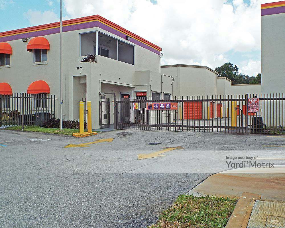 Public Storage - 1875 NW 167th Street, Miami Gardens – RENTCafé