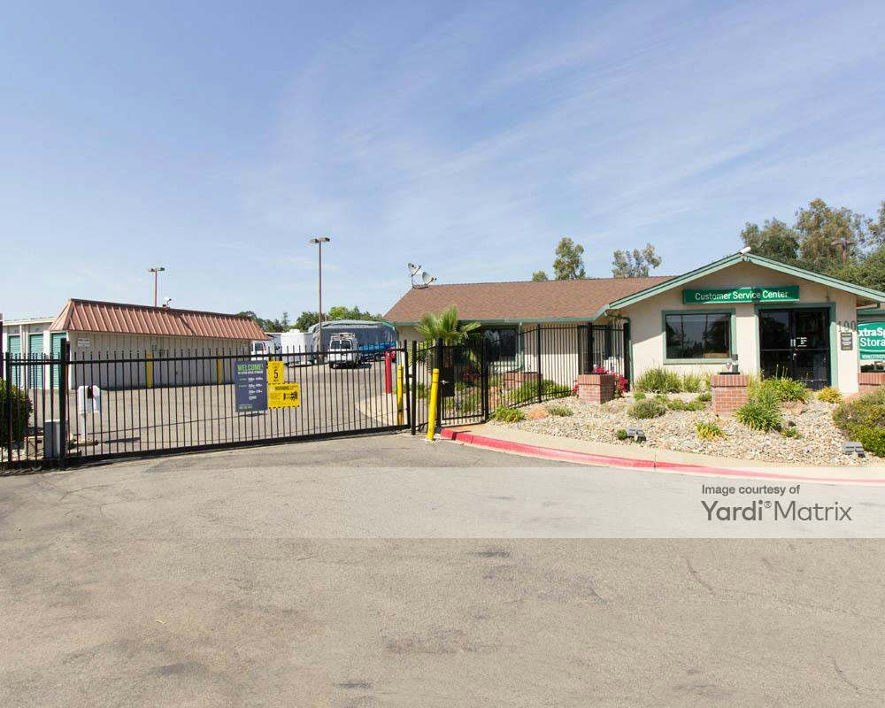 Extra Space Storage - 100 Junction Blvd, Roseville – RentCafe
