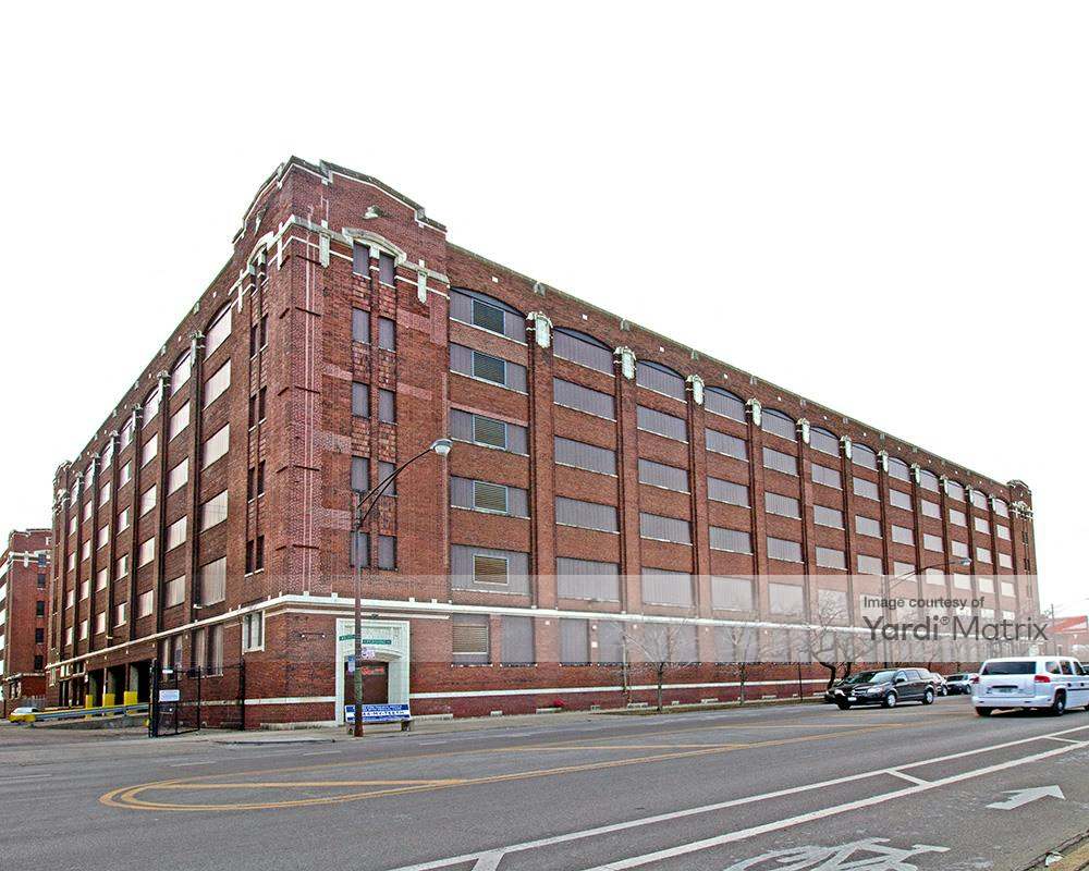 W F Halls Self Storage - 1919 West Pershing Road, Chicago – RentCafe